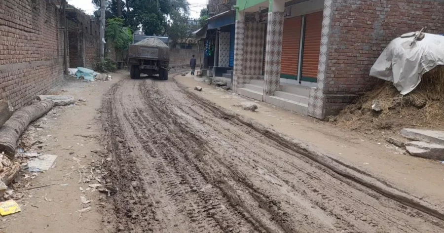 Frustration mounts over damaged Savar road