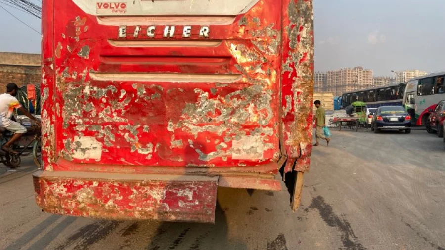 Plight of Dhaka commuters: Unfit buses create chaos, discomfort