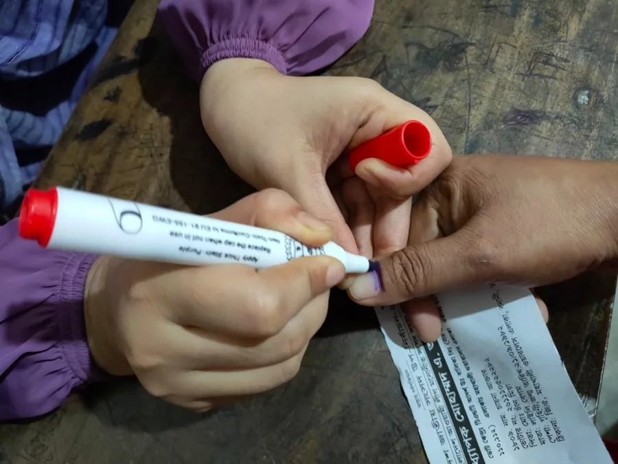 Dhaka-17 by-polls underway