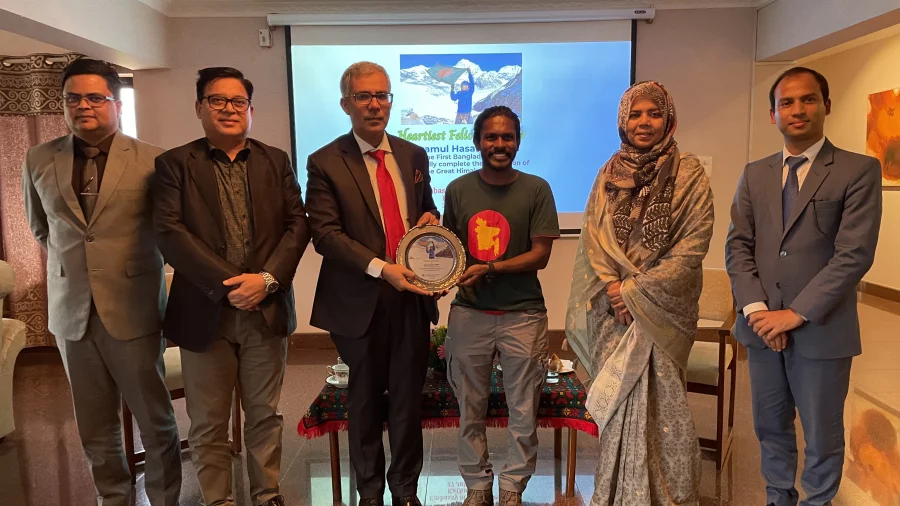 Bangladeshi Climber Shakil Honoured For Conquering Great Himalayan Trail
